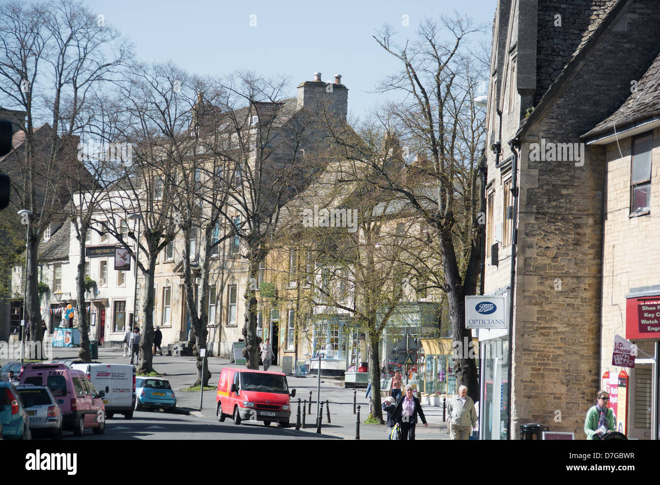 WITNEY, OXFORDSHIRE, UK. A view along Witney High Street. 2013 Stock ...