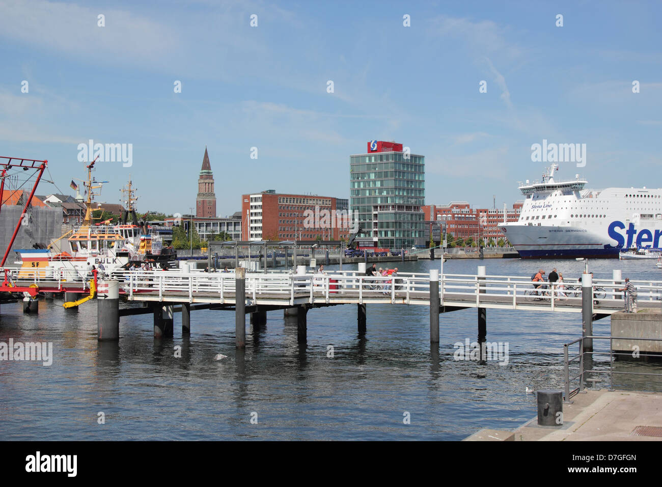 Harbor skyline hi-res stock photography and images - Alamy