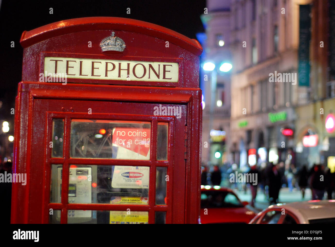 London telephone red booth Stock Photo - Alamy
