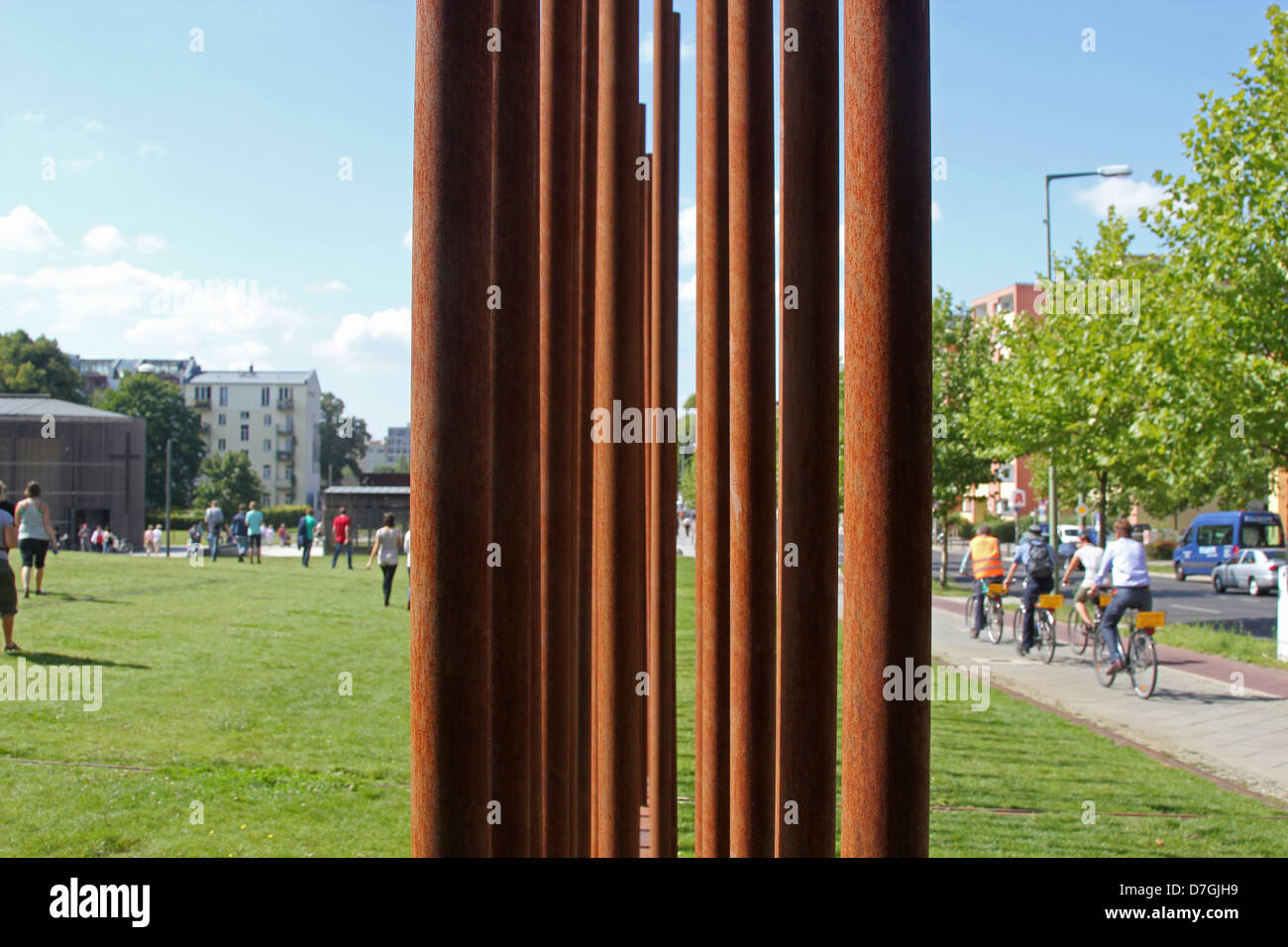 Berlin Mitte Bernauer Str Berlin Wall memorial Stock Photo - Alamy