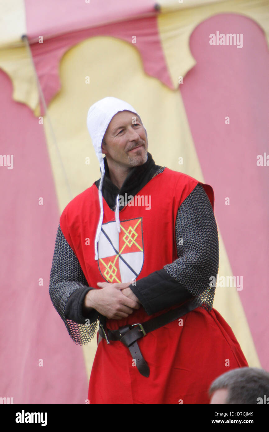 Performers at a medieval pageant wearing medieval costume Stock Photo ...