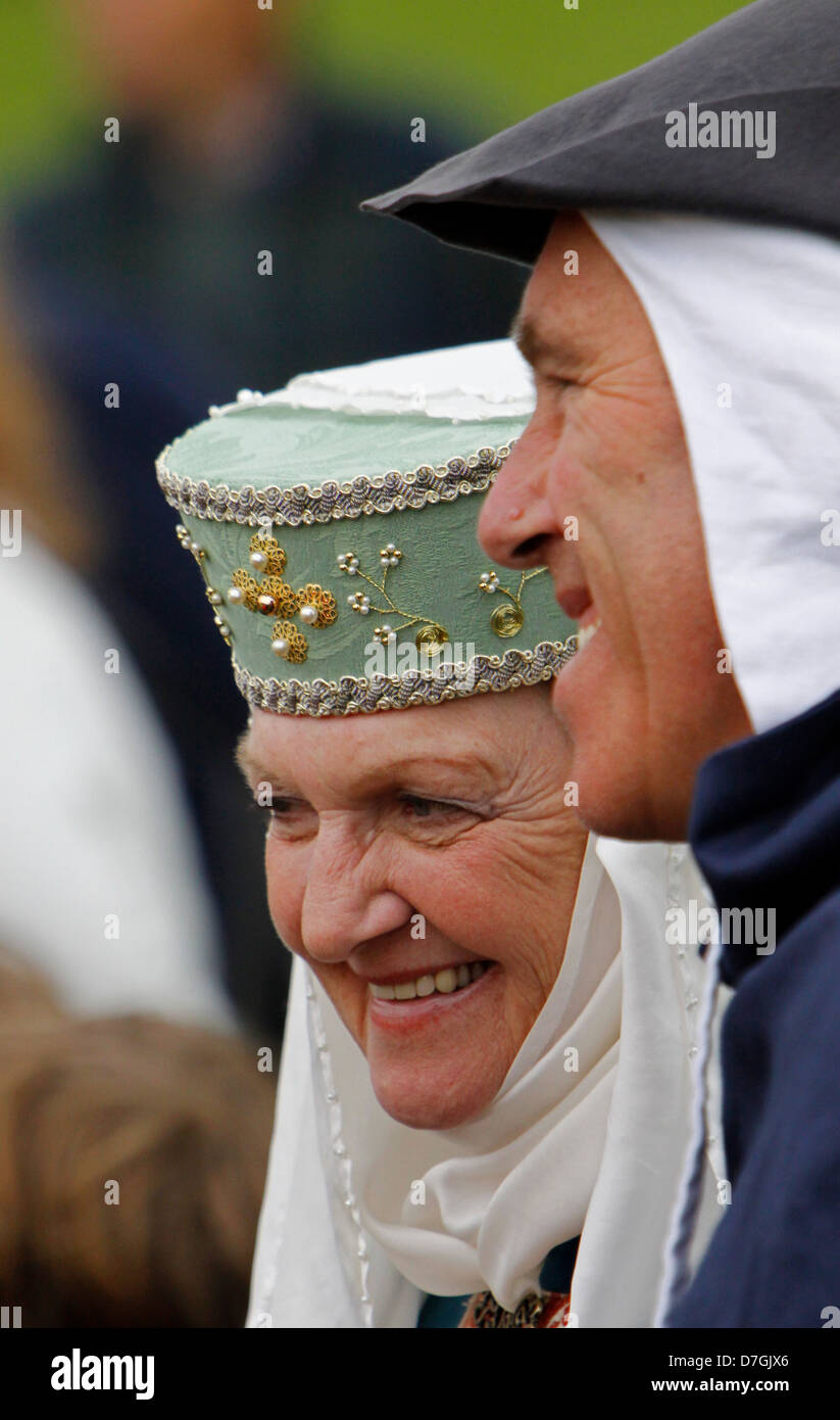 Performers at a medieval pageant wearing medieval costume Stock Photo ...