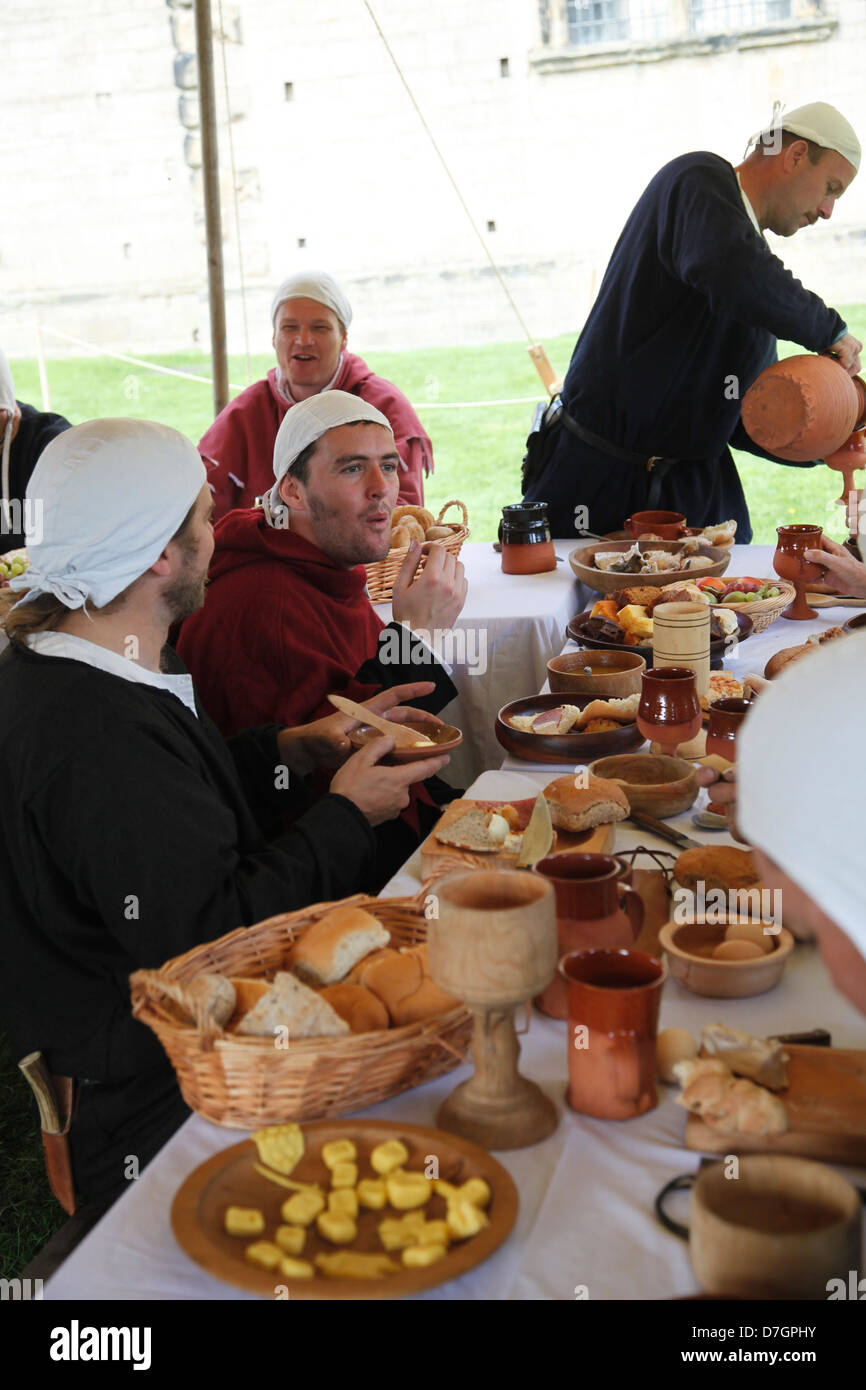 Performers at a medieval pageant wearing medieval costume Stock Photo ...