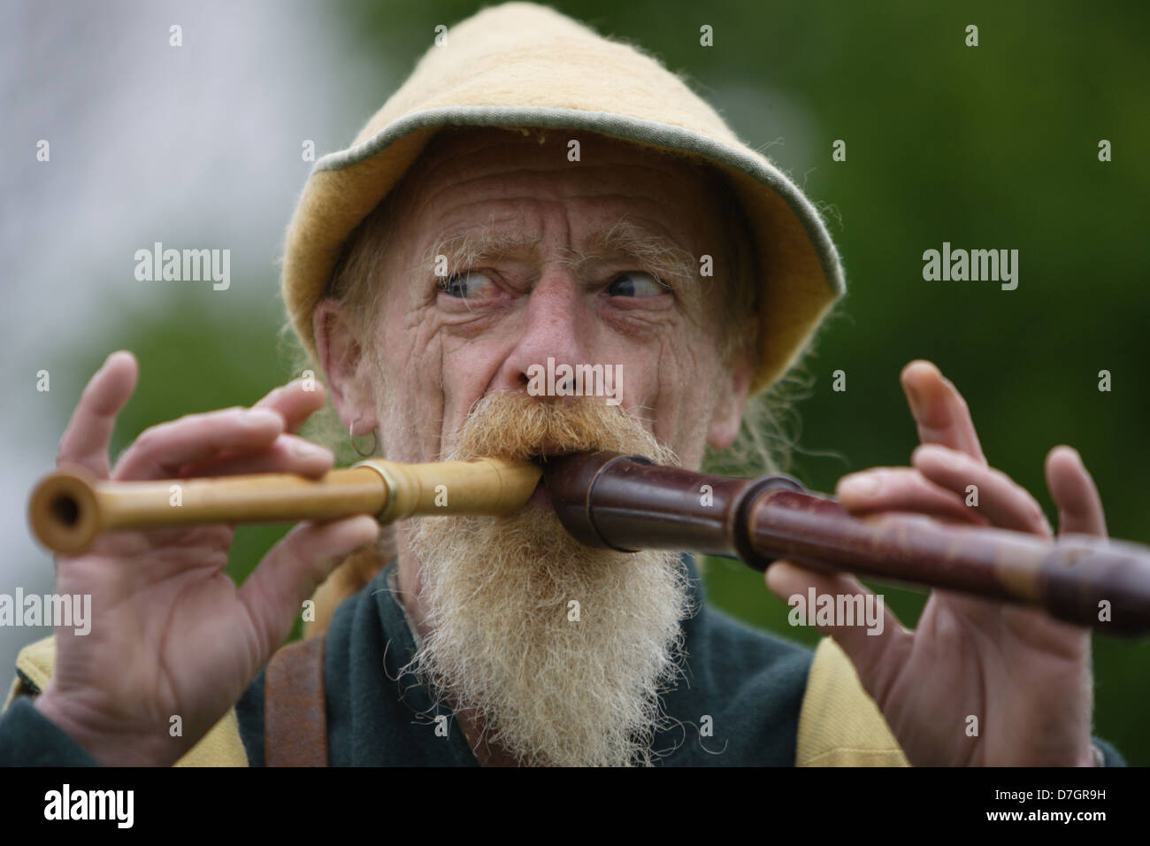 Performers at a medieval pageant wearing medieval costume Stock Photo ...