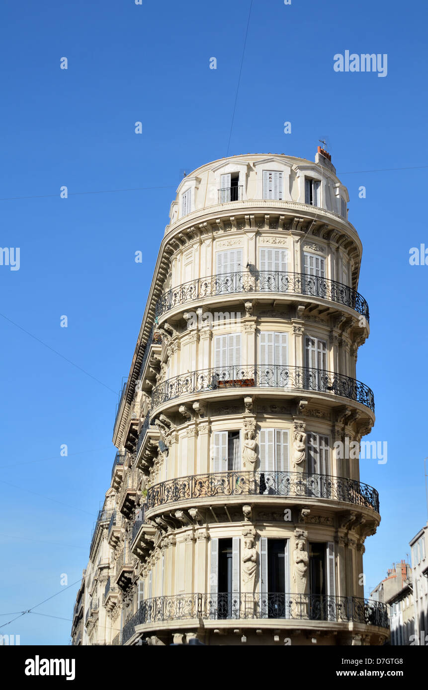 Historic corner building hi-res stock photography and images - Alamy