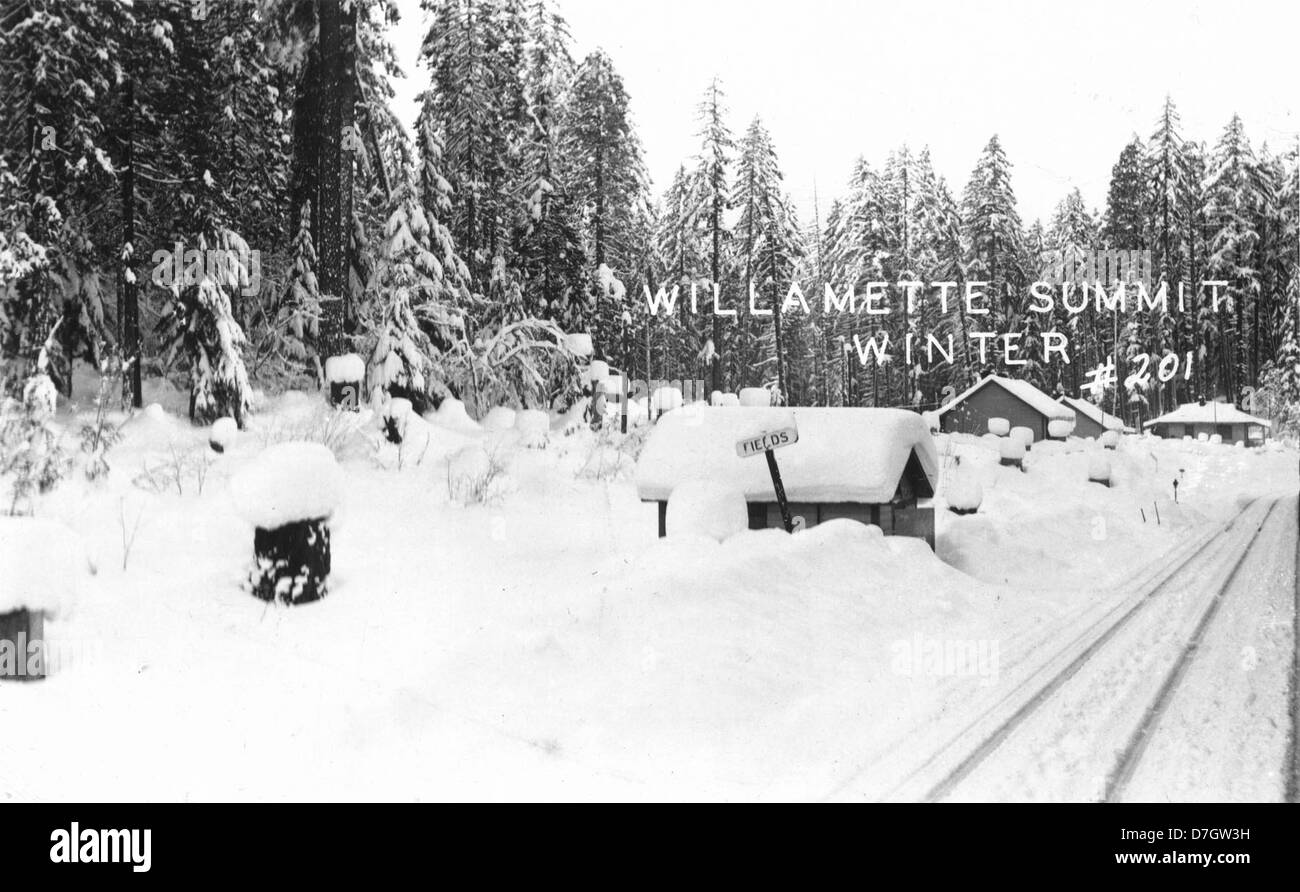 Willamette Pass summit in winter Stock Photo - Alamy
