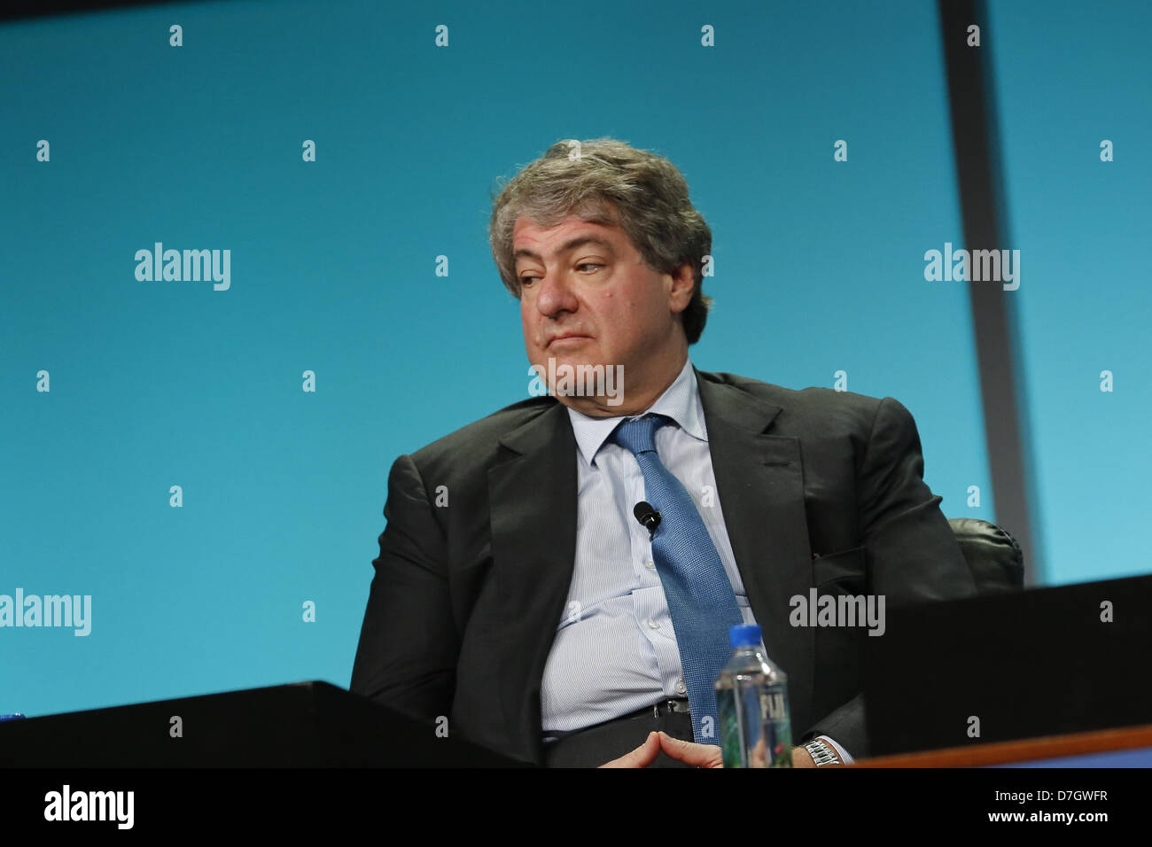Leon black apollo hi-res stock photography and images - Alamy