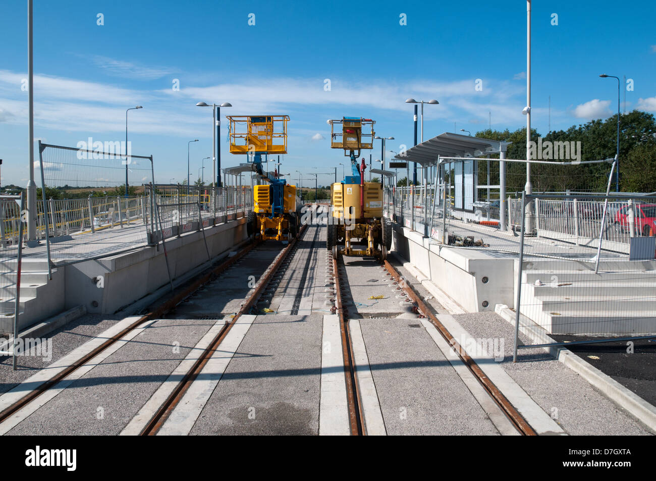 Rail mounted access platforms on the Metrolink tram line to Ashton ...