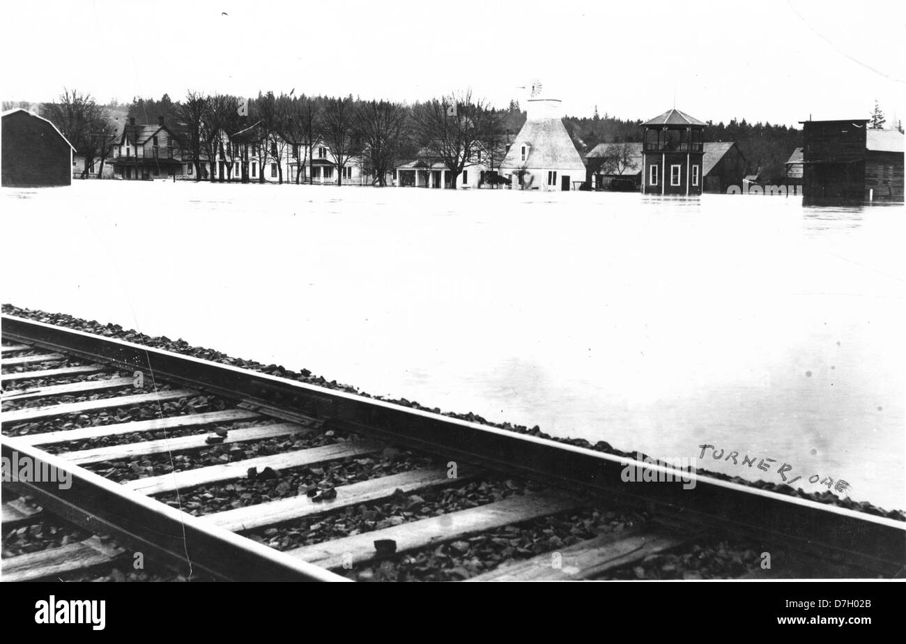 Historic flood photo Black and White Stock Photos & Images - Alamy