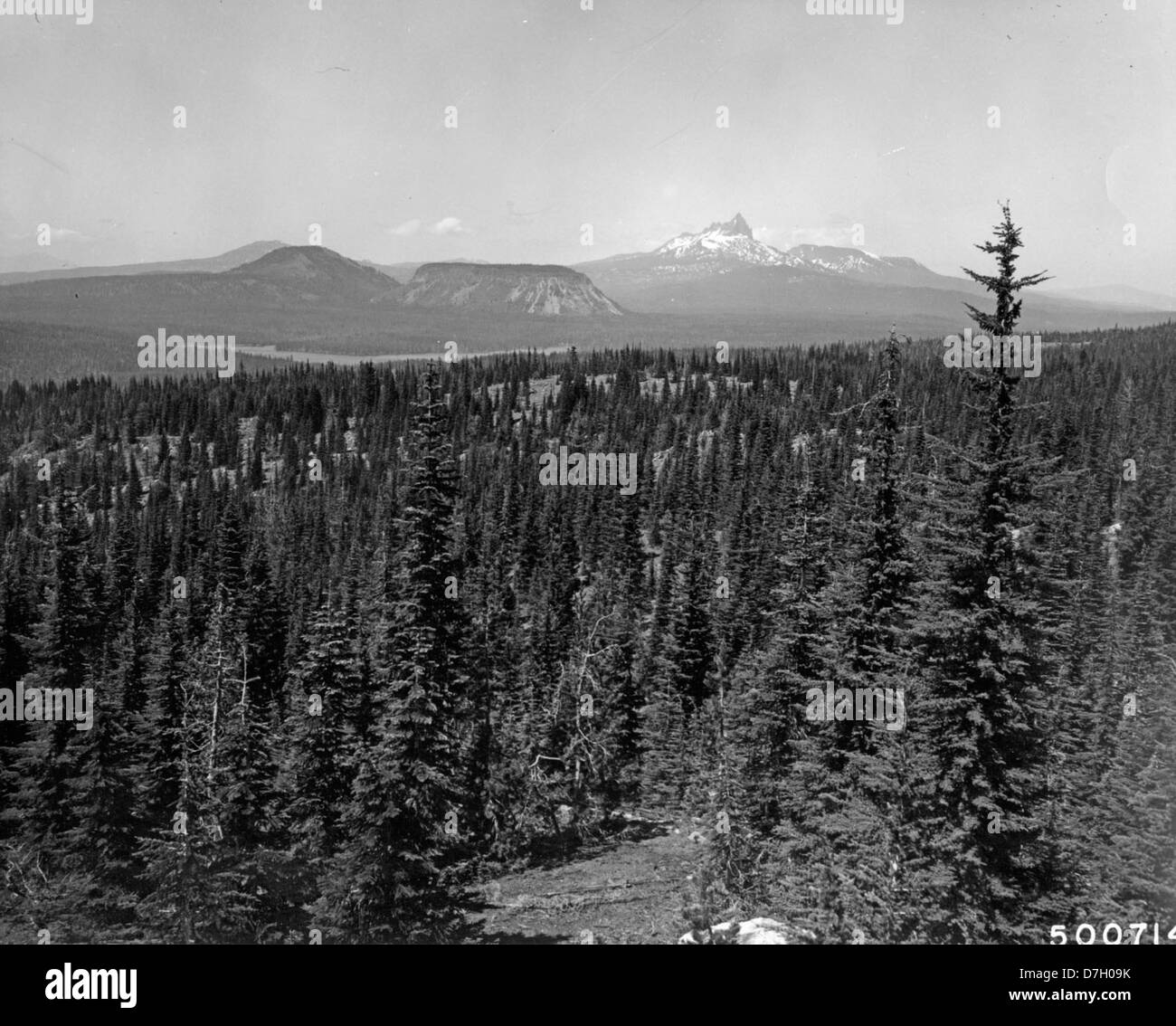 Hoodoo lake Black and White Stock Photos & Images - Alamy