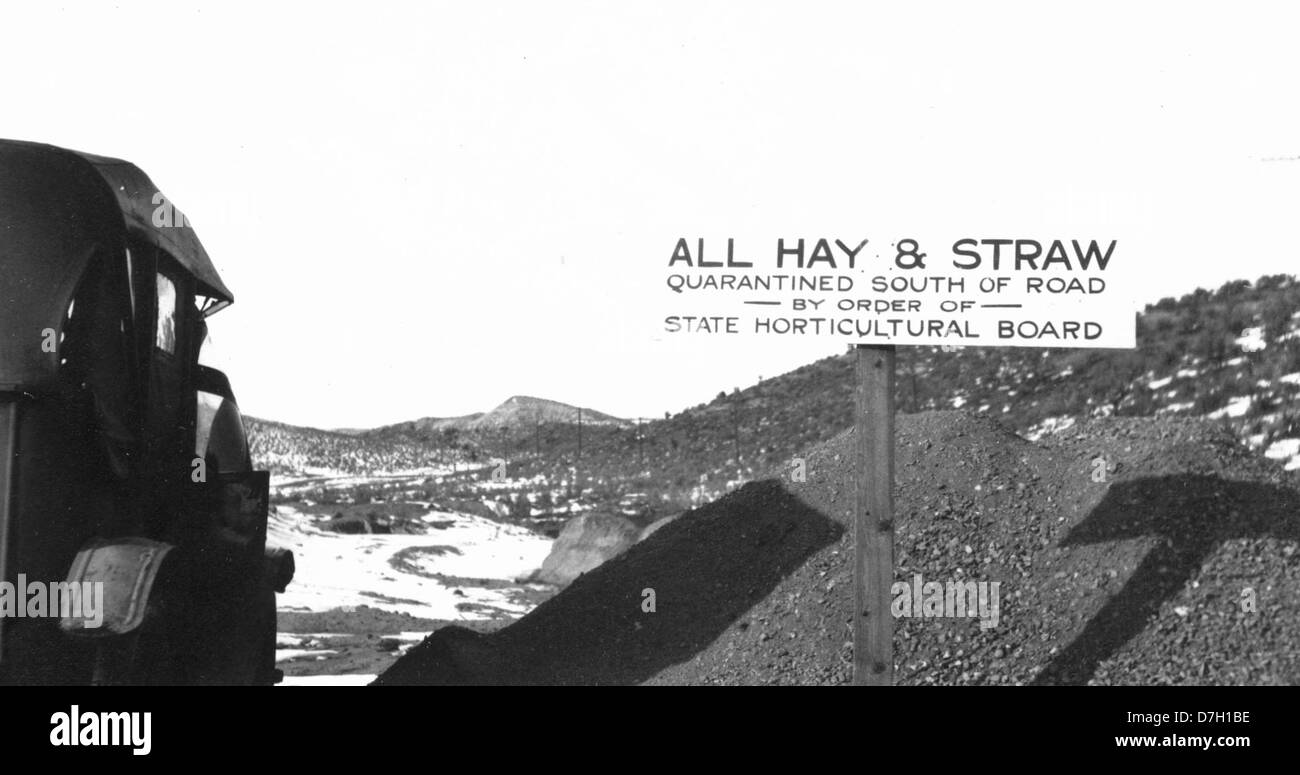 Spread sign Black and White Stock Photos & Images - Alamy