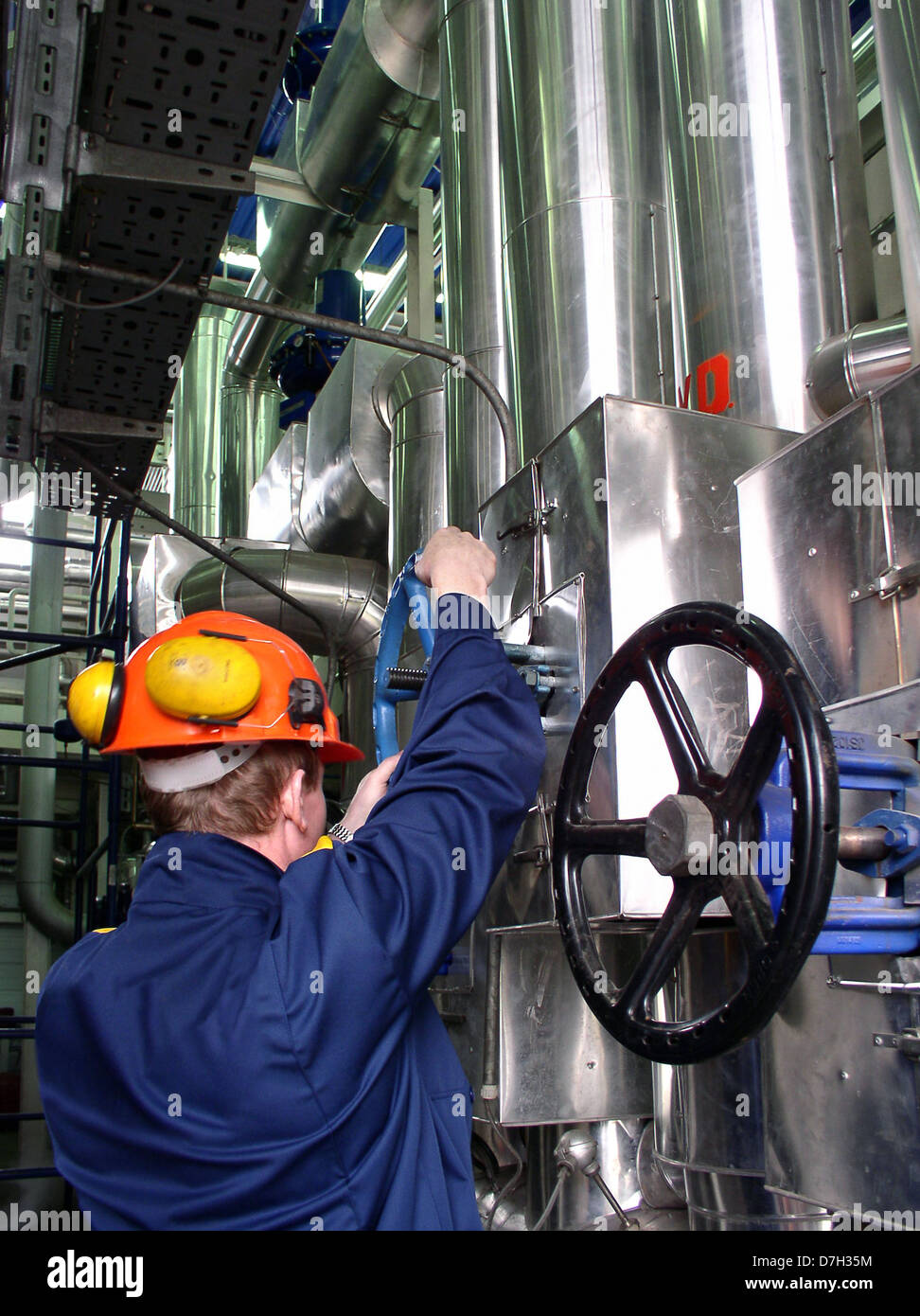 Working steam engineer hi-res stock photography and images - Alamy