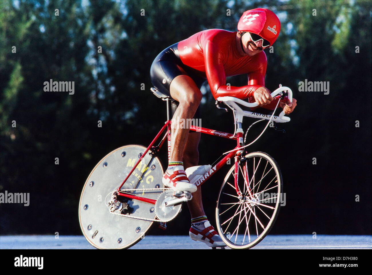 Time trial bike hi-res stock photography and images - Alamy