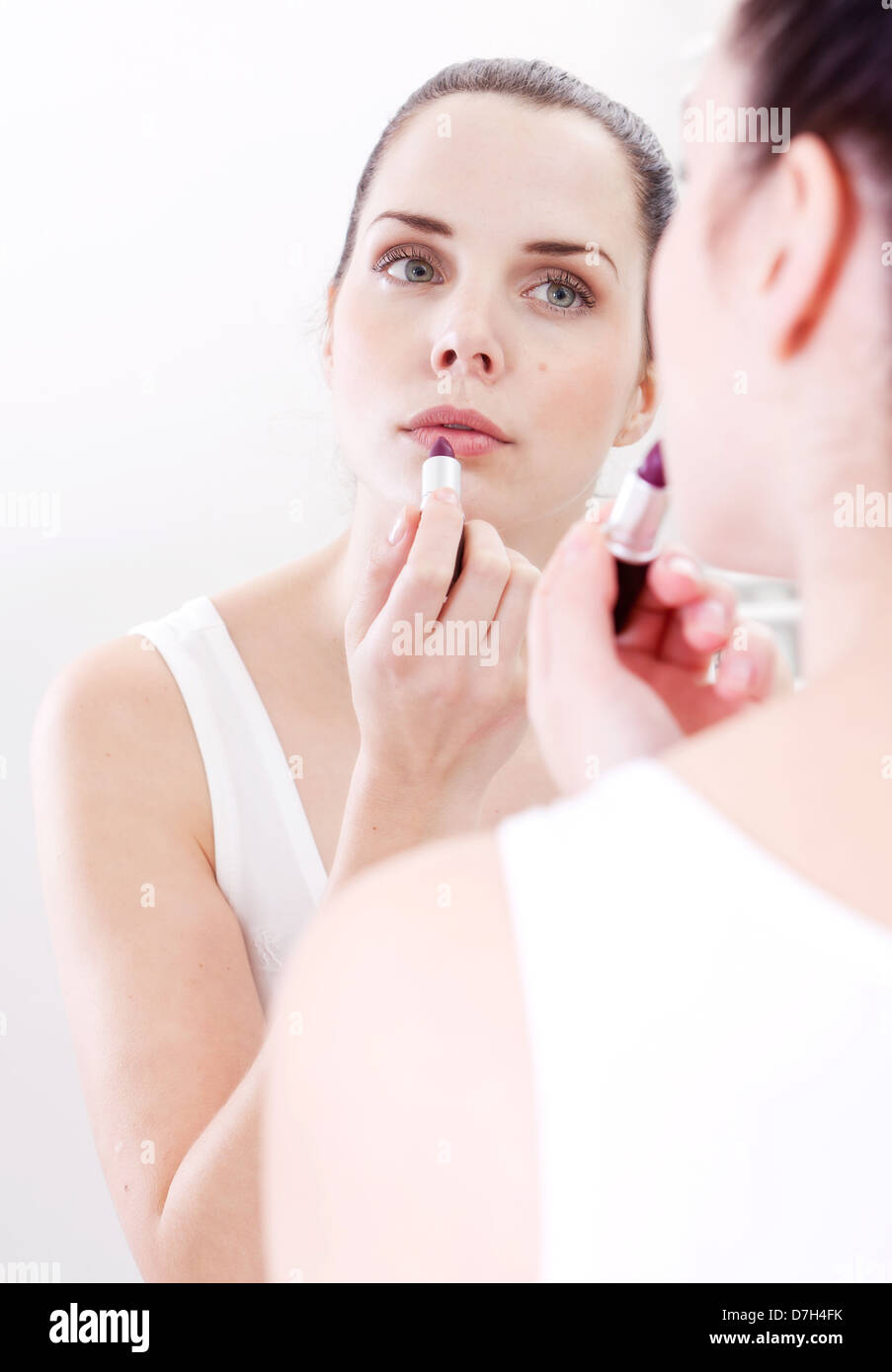 Applying cream on face hi-res stock photography and images - Alamy