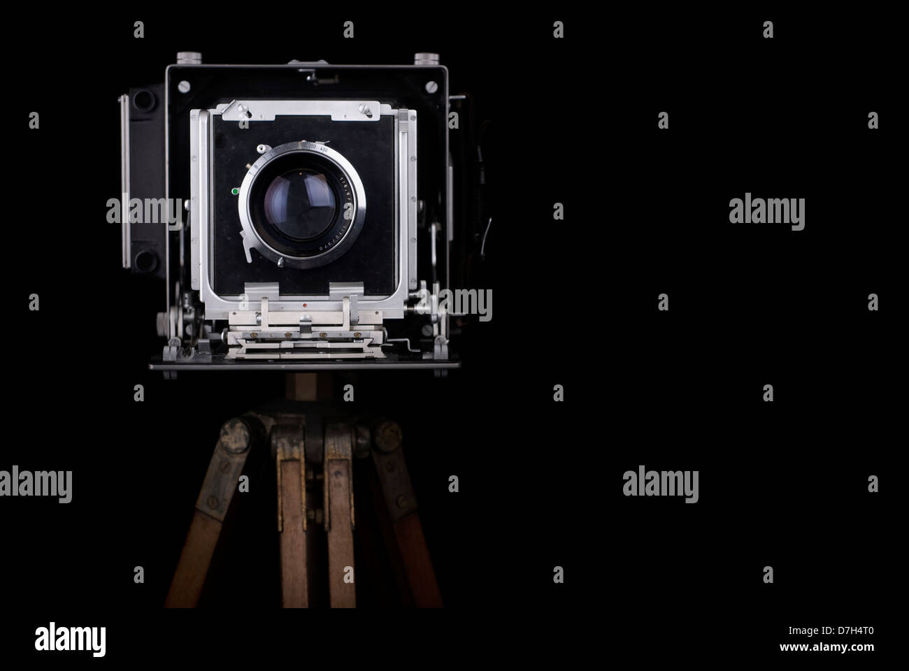 Vintage plate camera on black background Stock Photo - Alamy