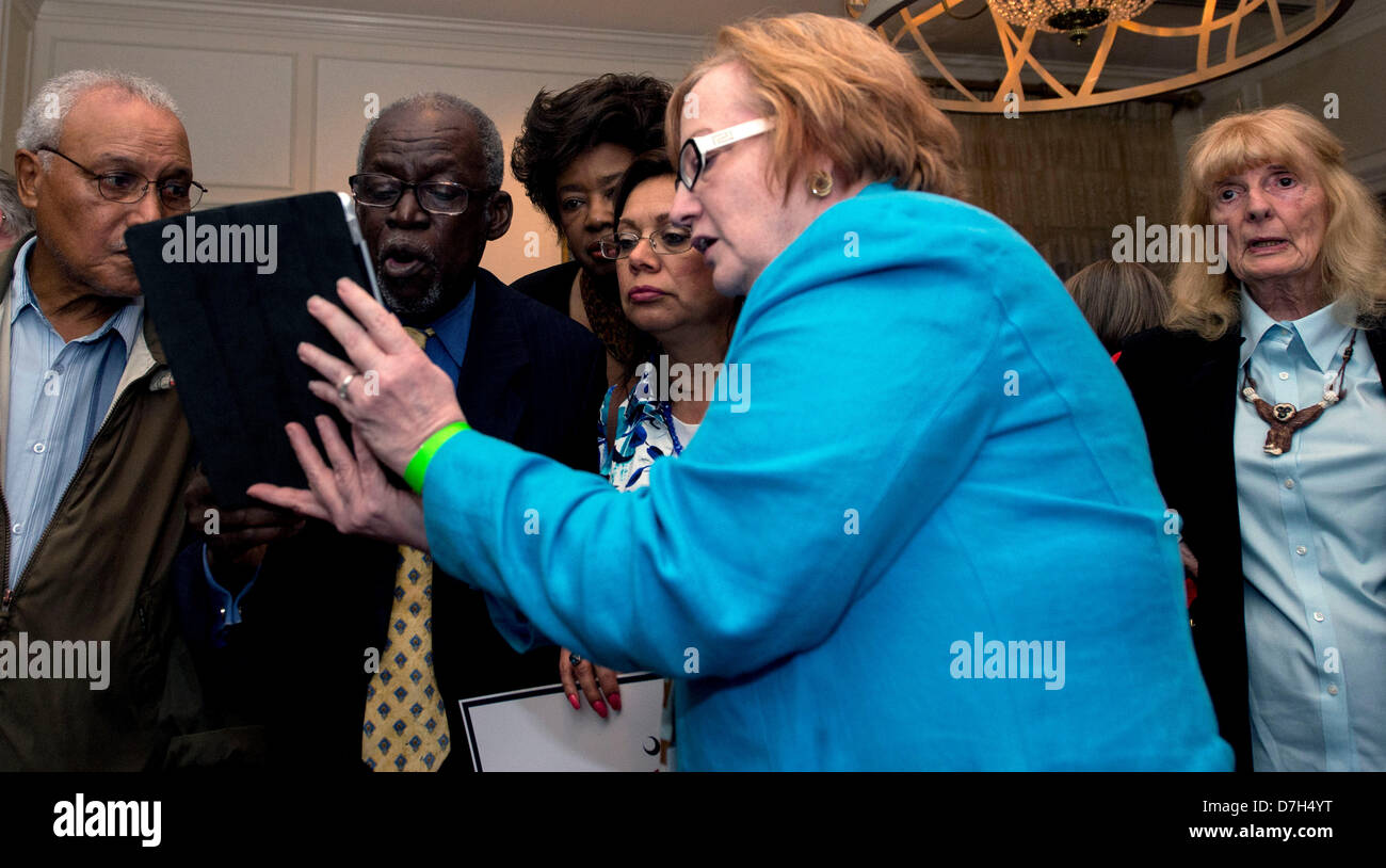 Elizabeth device hi-res stock photography and images - Alamy