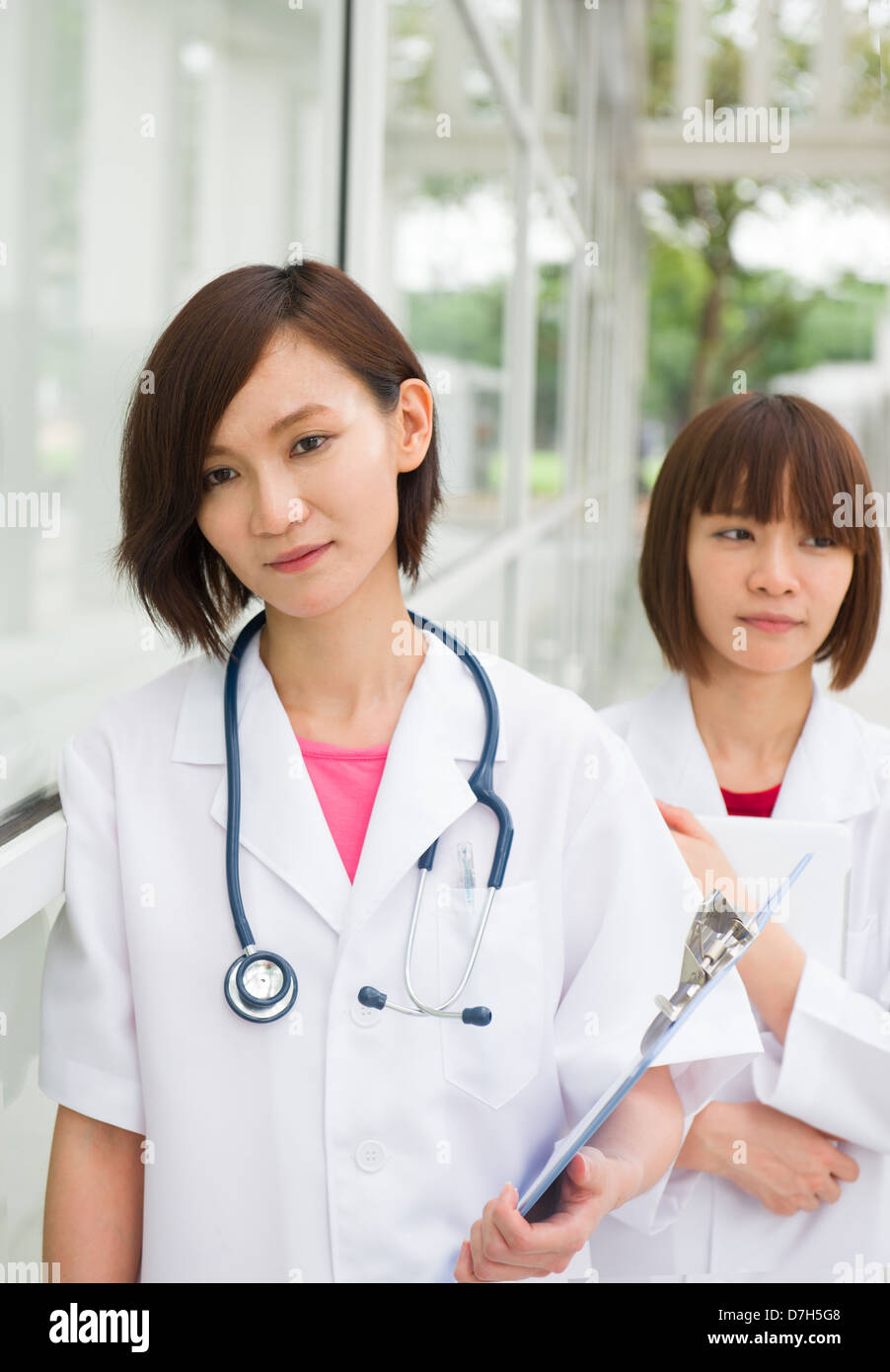 asian chinese doctors team at the hospital Stock Photo - Alamy
