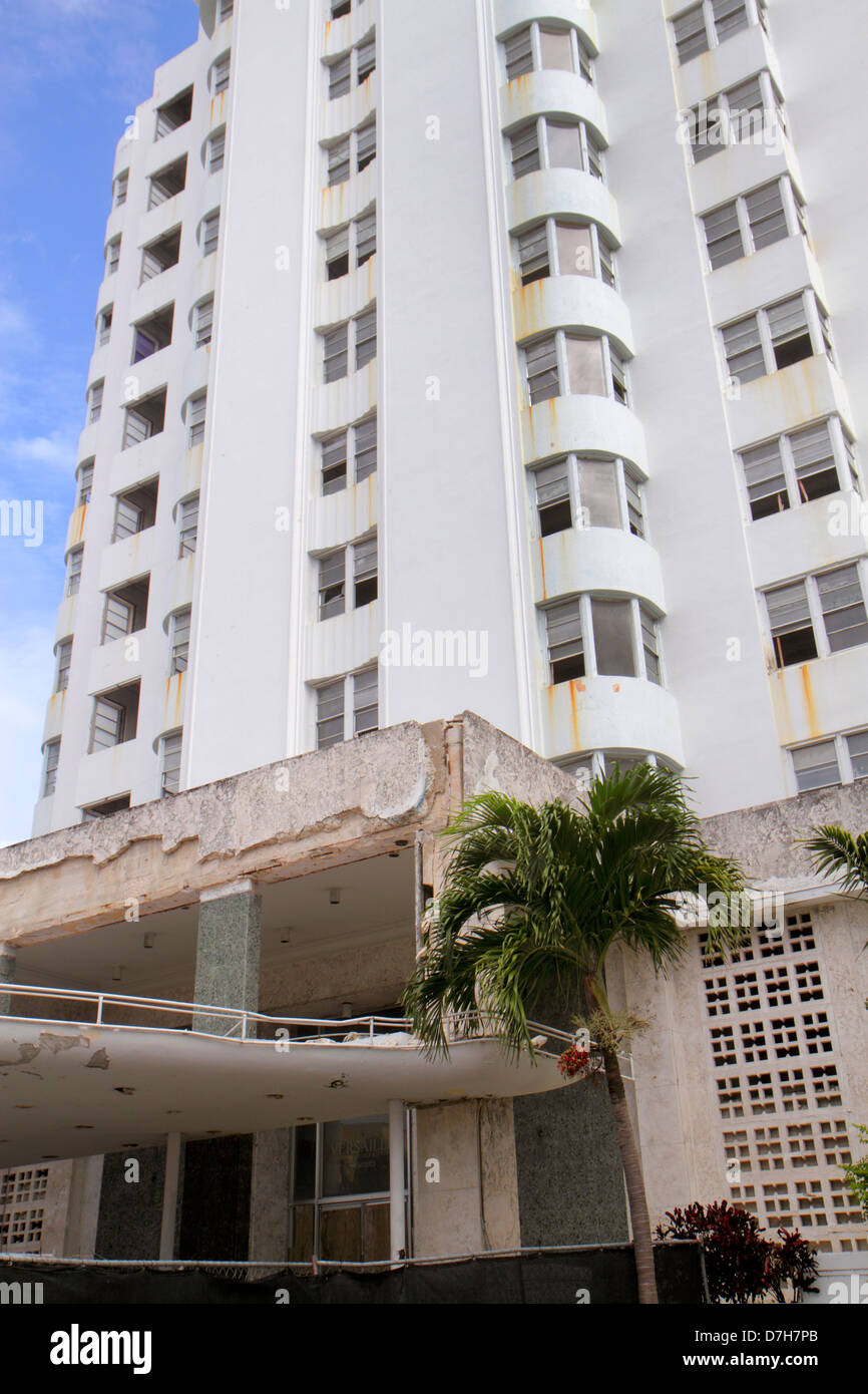 Run Down Hotel Stock Photos & Run Down Hotel Stock Images - Alamy