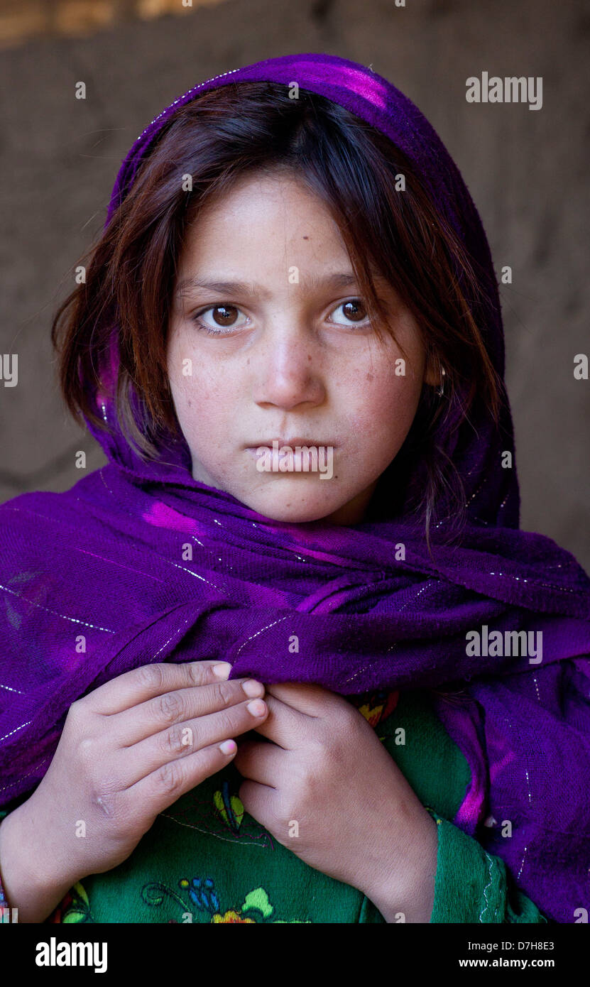 portrait of an Afghan young girl Stock Photo - Alamy