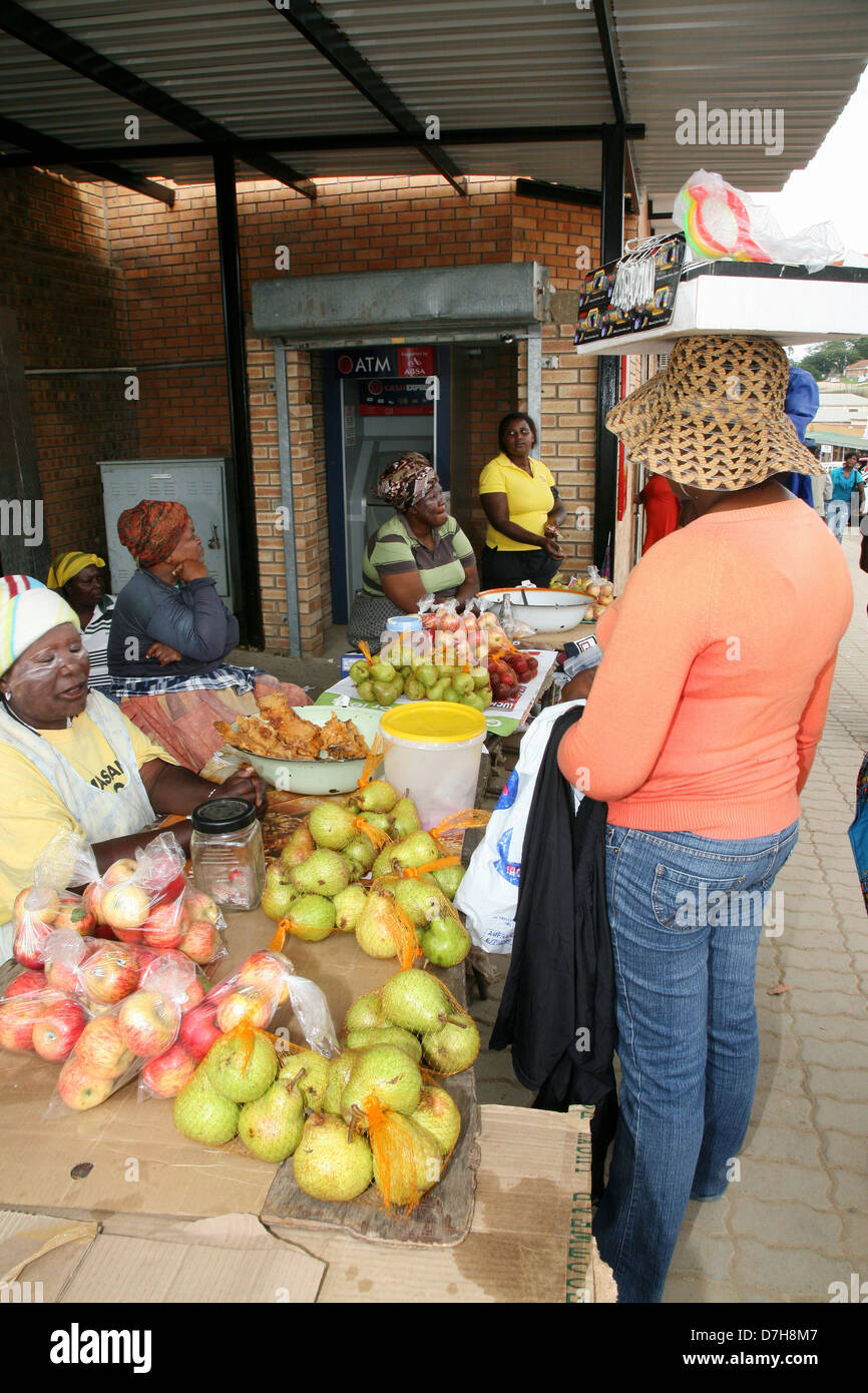 Informal trading hi-res stock photography and images - Alamy