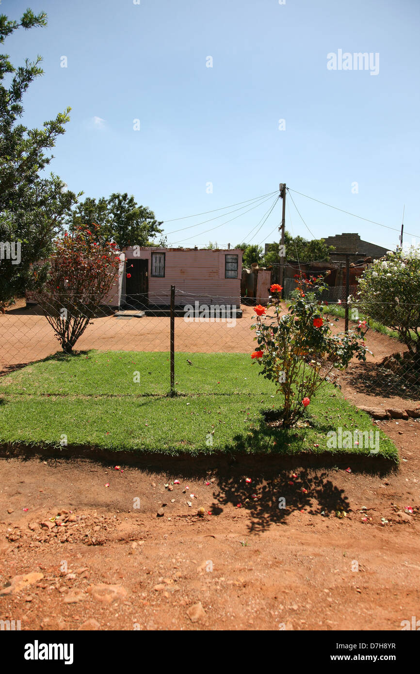 Shack rural poor hi-res stock photography and images - Alamy