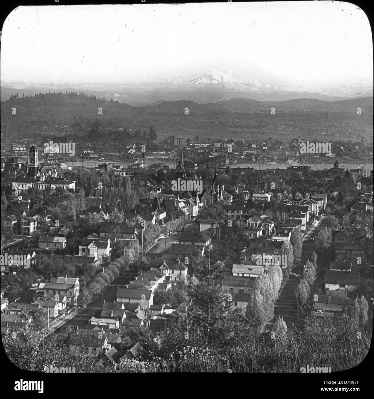 Early oregon landmarks hi-res stock photography and images - Alamy