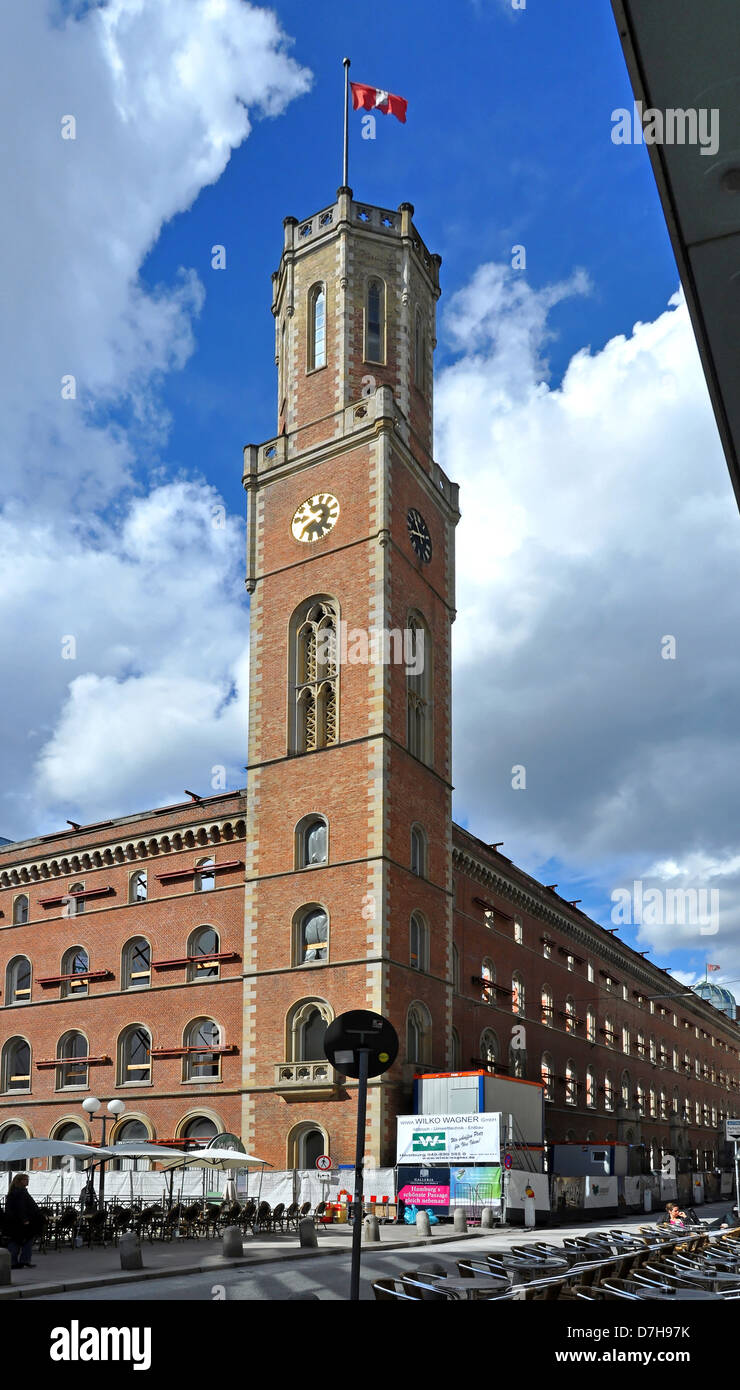 the historic post building in Hamburg Stock Photo - Alamy