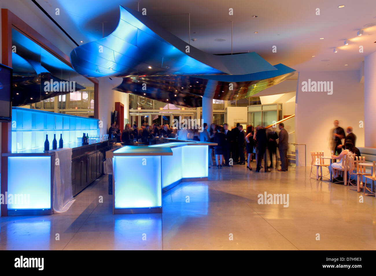 Frank gehry landmarks hi-res stock photography and images - Alamy