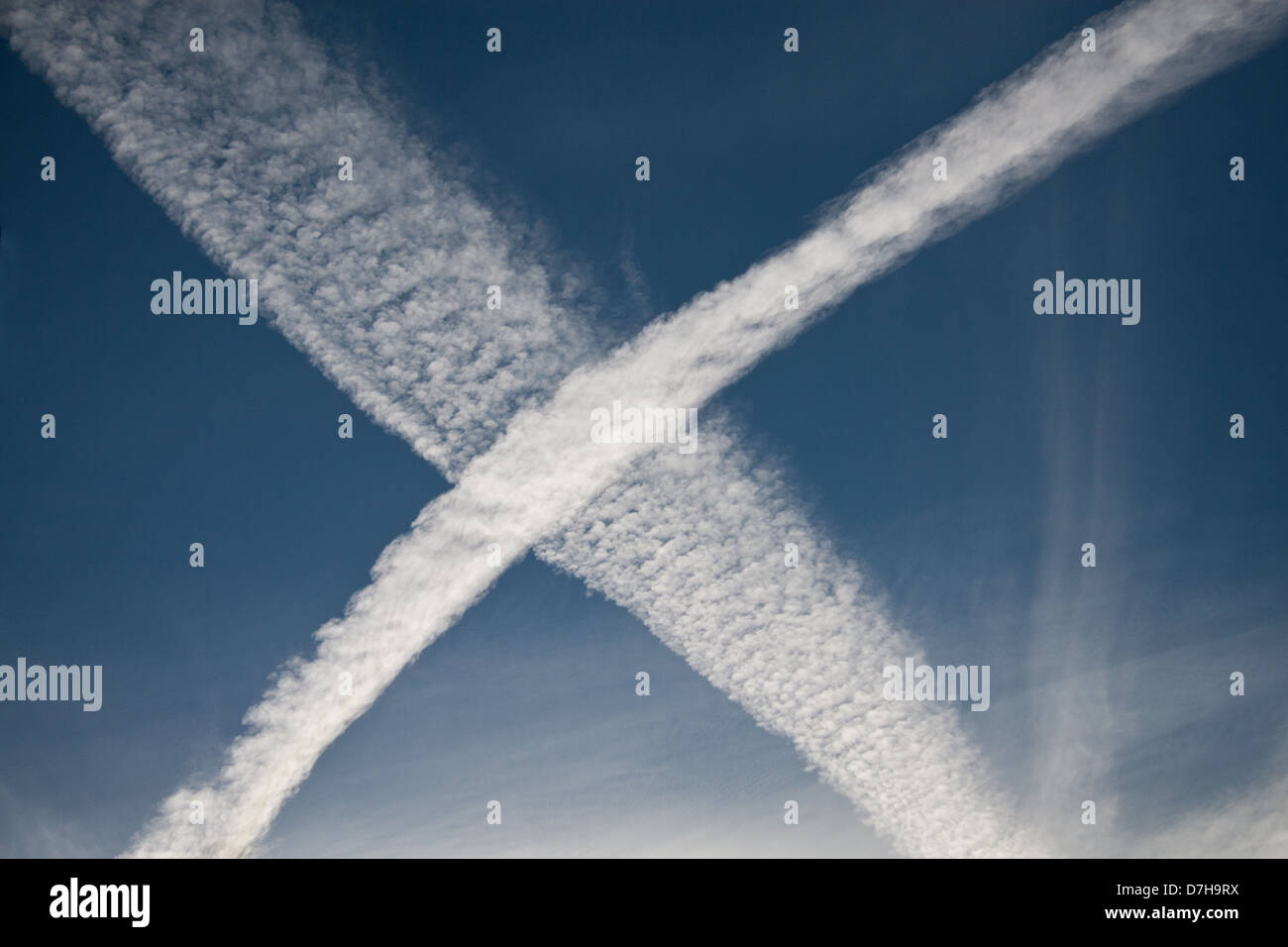 Diagonal cross hi-res stock photography and images - Alamy