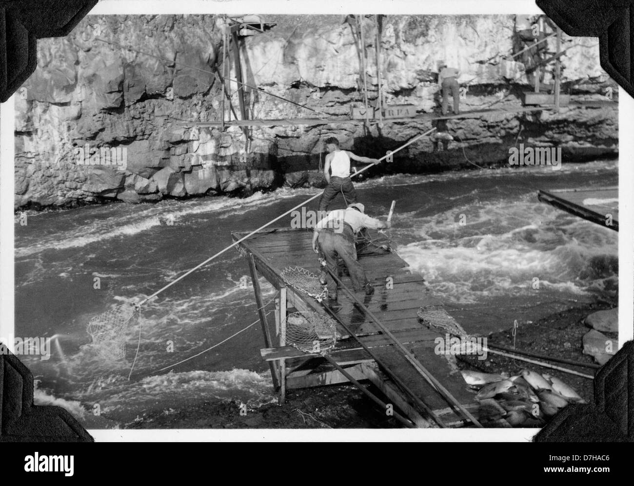 Celilo falls fishing hi-res stock photography and images - Alamy