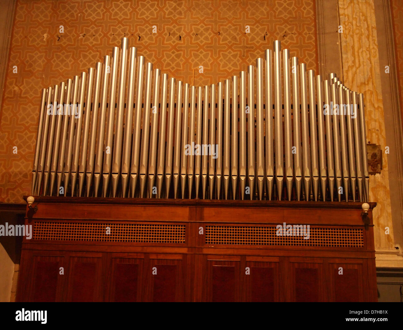 An organ in a church Stock Photo - Alamy