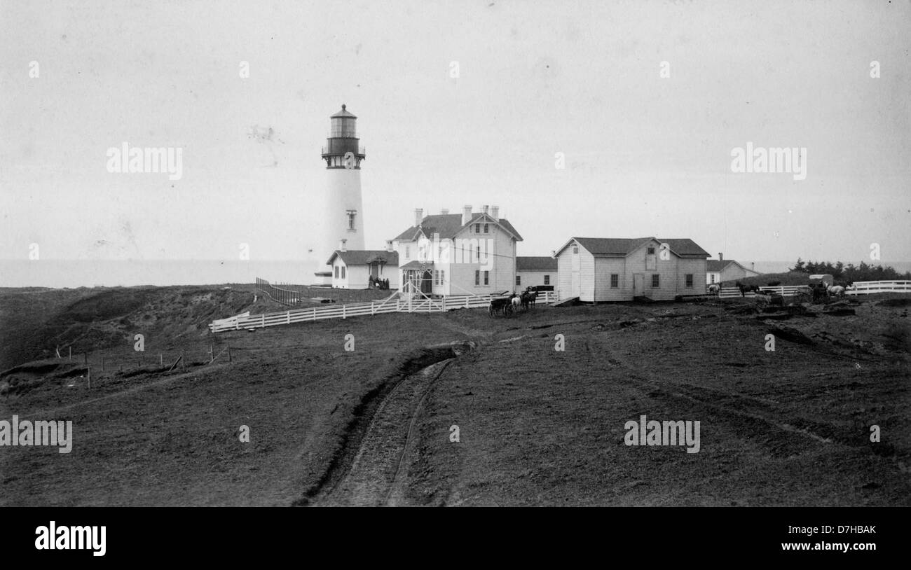 Lighthouse at Yaquina Head Stock Photo - Alamy