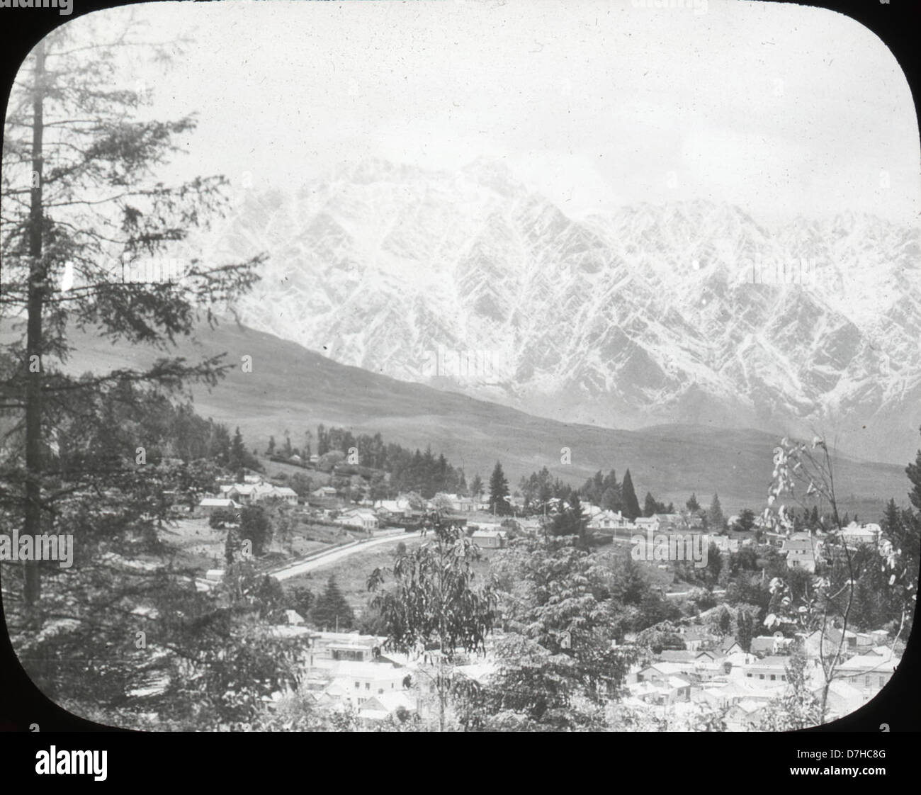 Queenstown and the Remarkable Mountain Range, Southland Stock Photo - Alamy