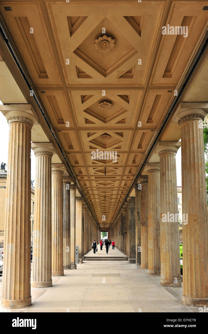 National gallery entrance national gallery columns hi-res stock ...