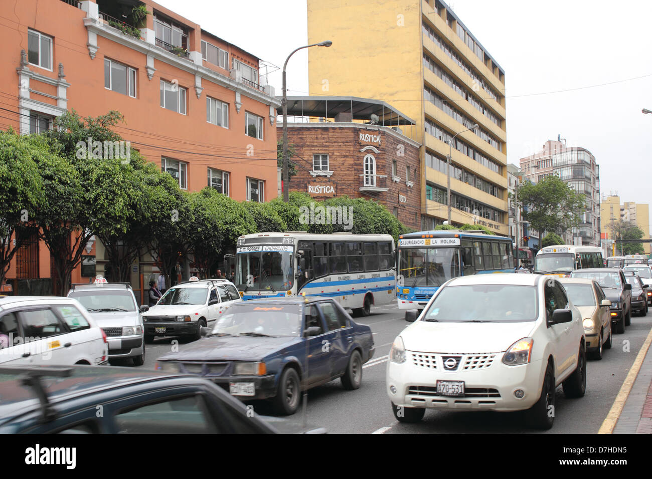 Traffic jam lima peru hi-res stock photography and images - Alamy