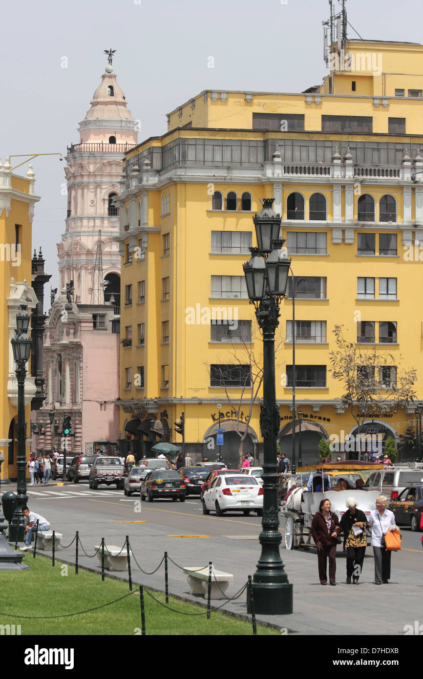 Peru lima street lamp hi-res stock photography and images - Alamy