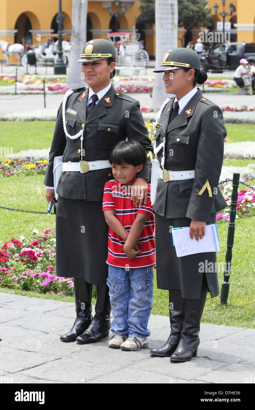 Police woman lima peru hi-res stock photography and images - Alamy