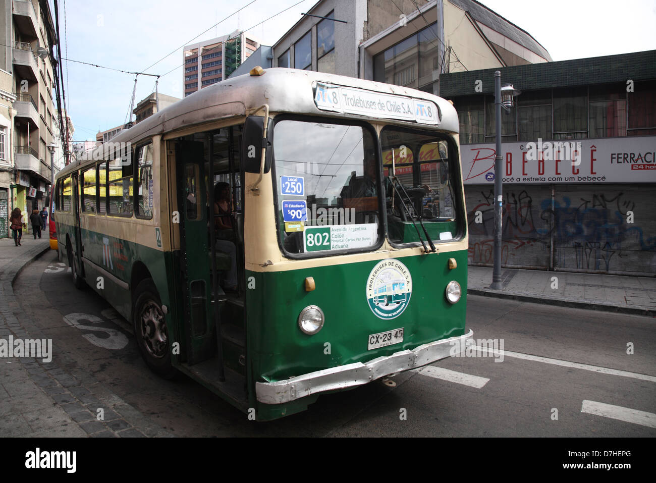 Chile Valparaiso Trolebuses Trolebus Trolleybus Stock Photo - Alamy