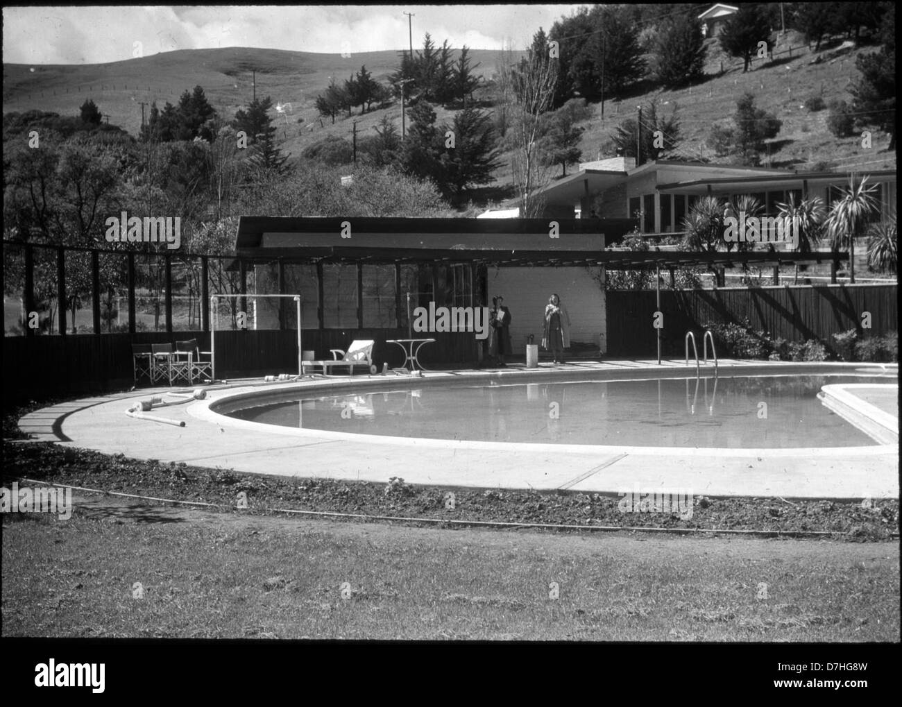 A house by a pool Black and White Stock Photos & Images - Alamy