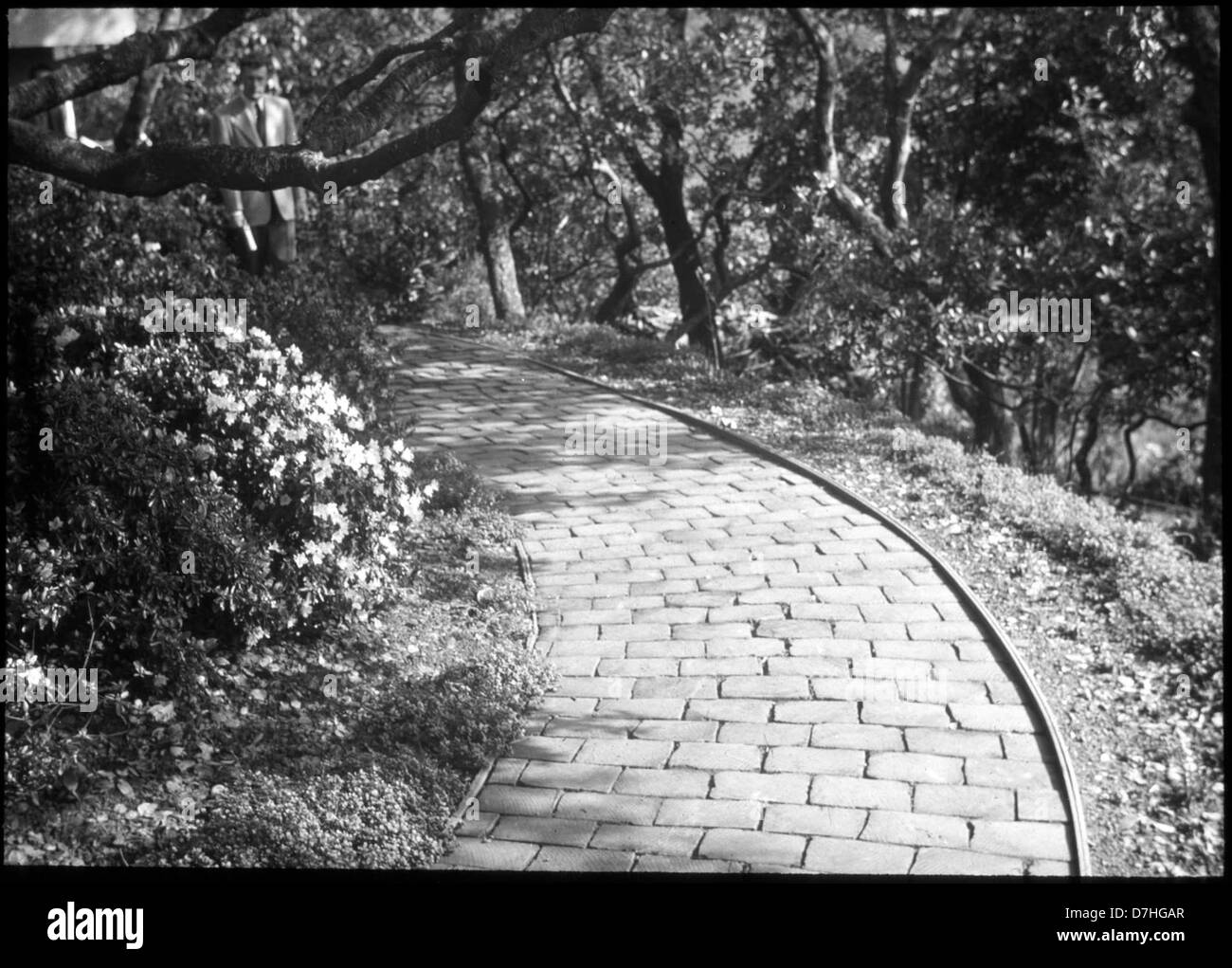 Brickwork garden hi-res stock photography and images - Alamy