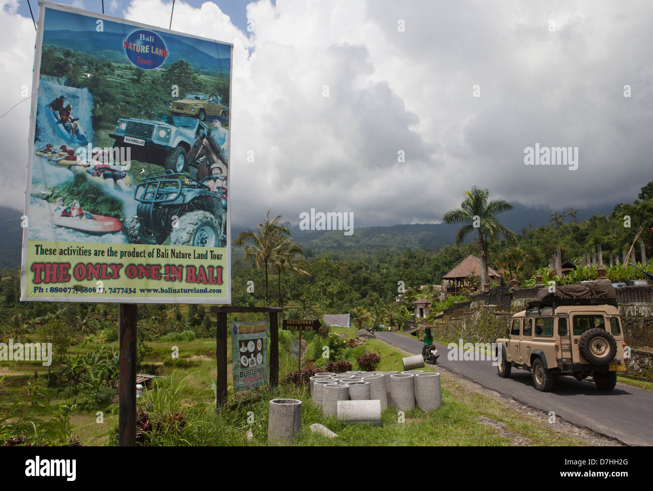 Bali road sign hi-res stock photography and images - Alamy