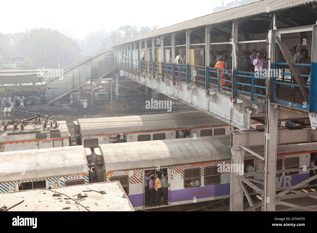 Indian rail stop hi-res stock photography and images - Alamy