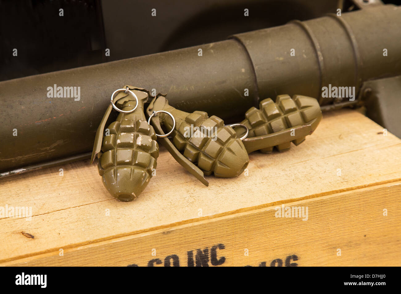 Hand grenades hi-res stock photography and images - Alamy