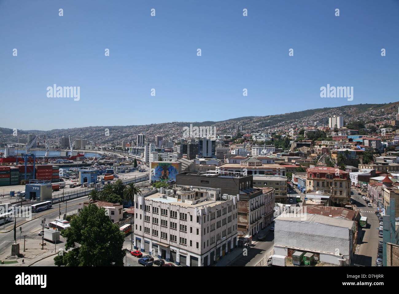 Valparaiso skyline hi-res stock photography and images - Alamy