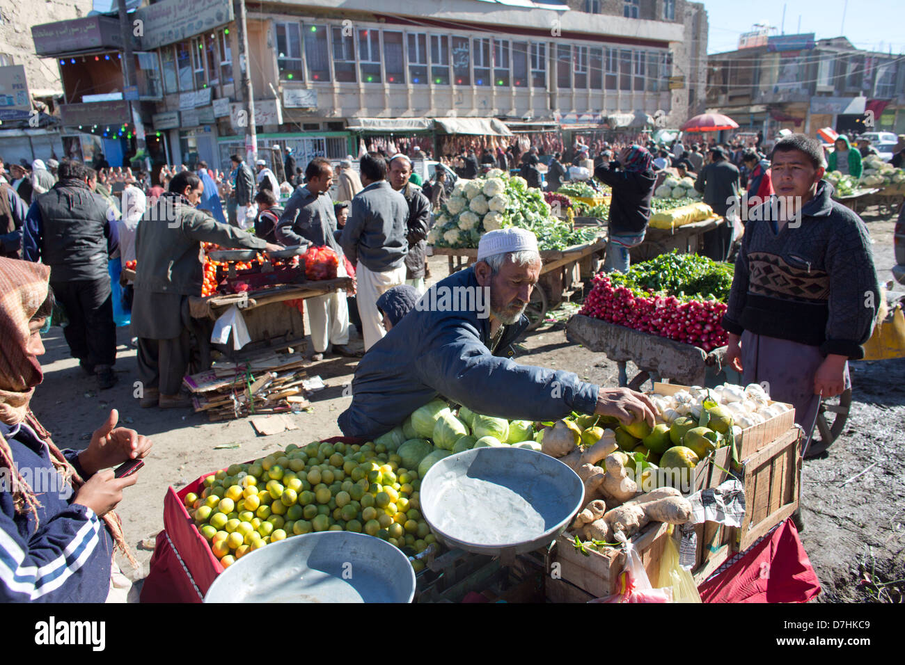 Vegetable market in kabul hi-res stock photography and images - Alamy
