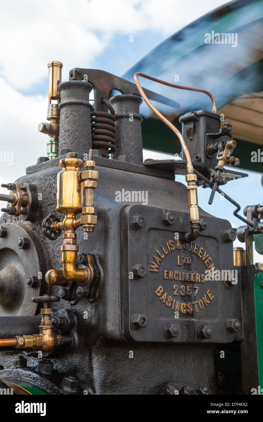 Antique traction engine hi-res stock photography and images - Alamy