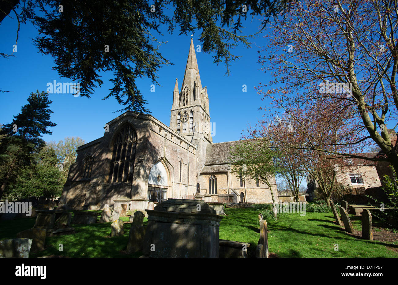 WITNEY, OXFORDSHIRE, UK. The parish church of St. Mary the Virgin. 2013 ...