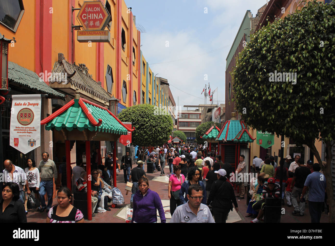 Peru Lima Ucayali Chinatown Stock Photo - Alamy