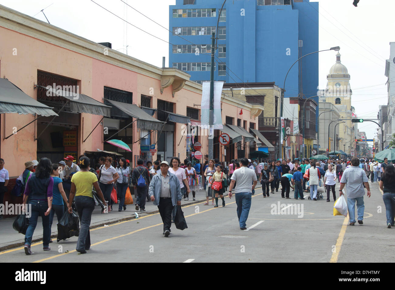Ucayali transport hi-res stock photography and images - Alamy