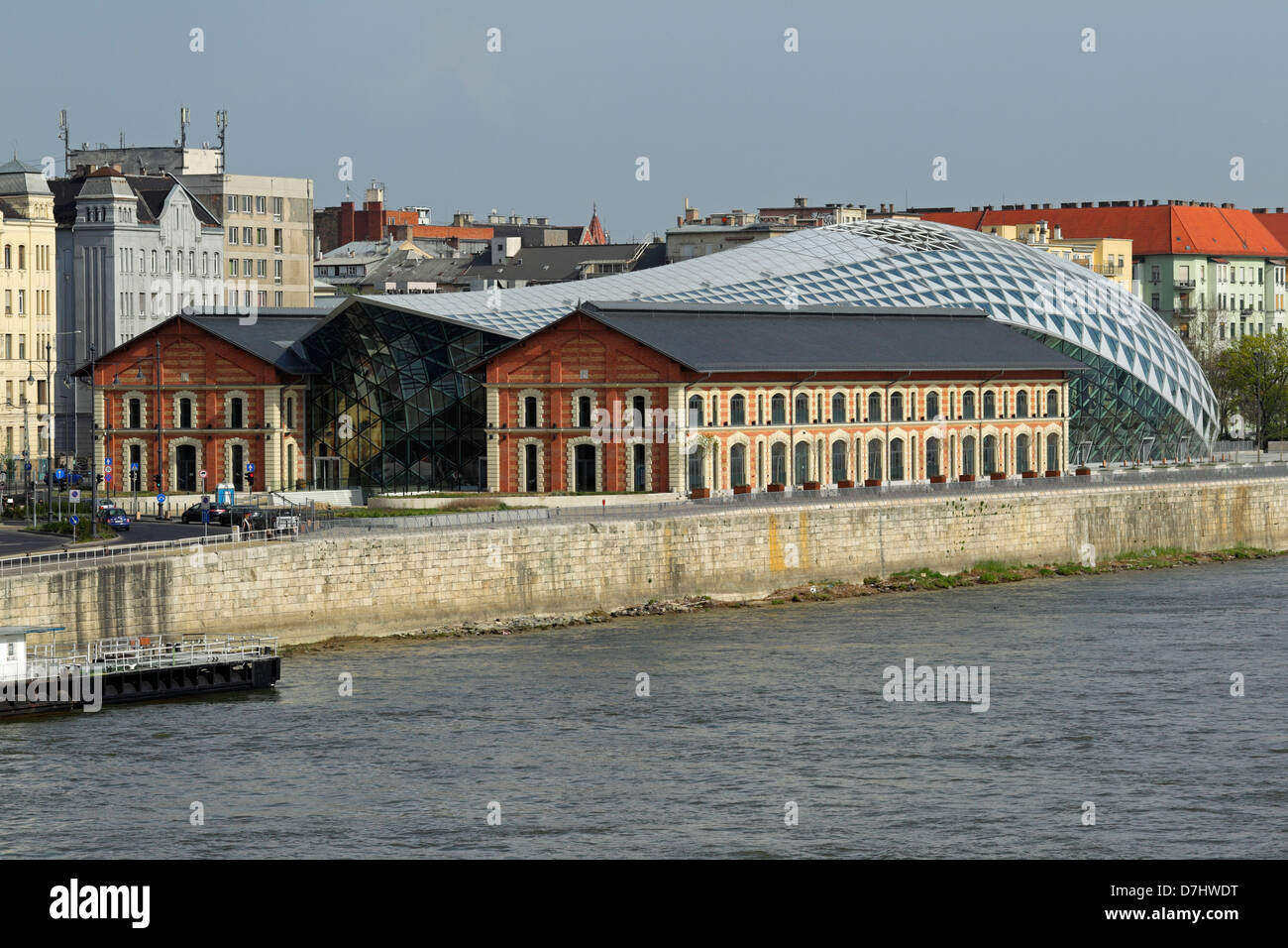CET, Cultural Centre, Oosterhuis Lénárd whale-shaped building by the ...